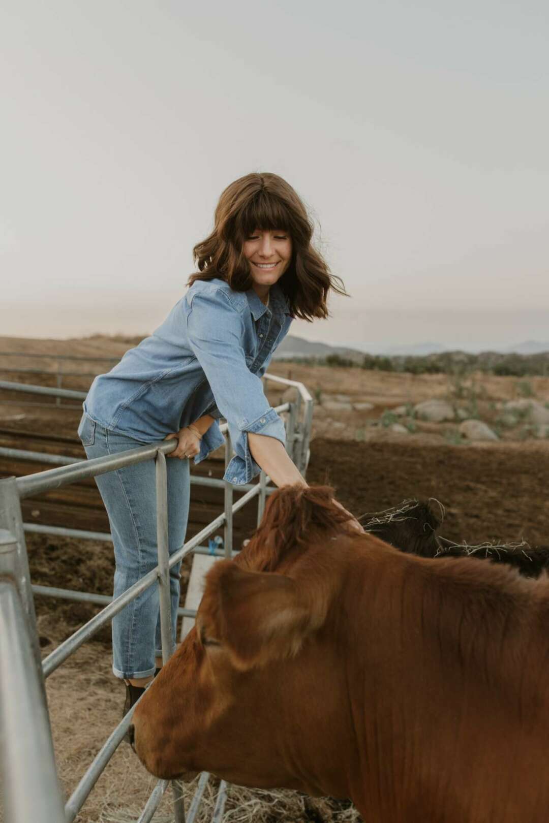 Meet Ellie Johnson – CanvasRebel Magazine