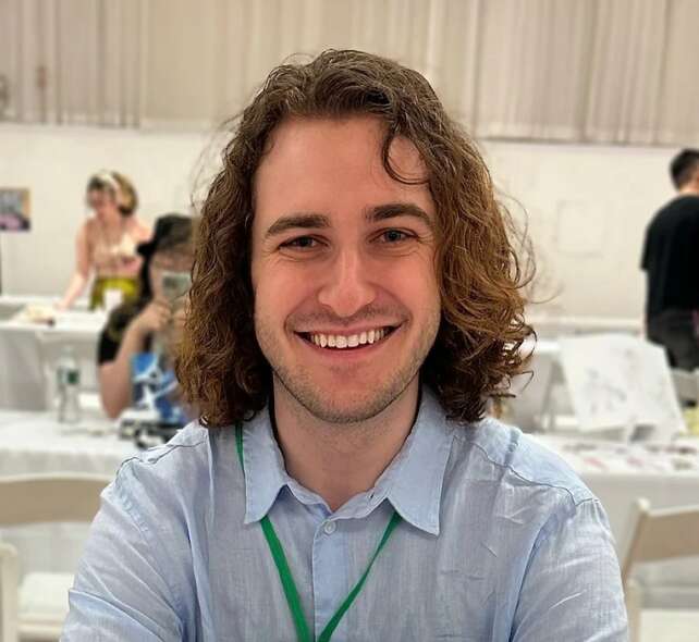 Meet Oliver Perry – CanvasRebel Magazine