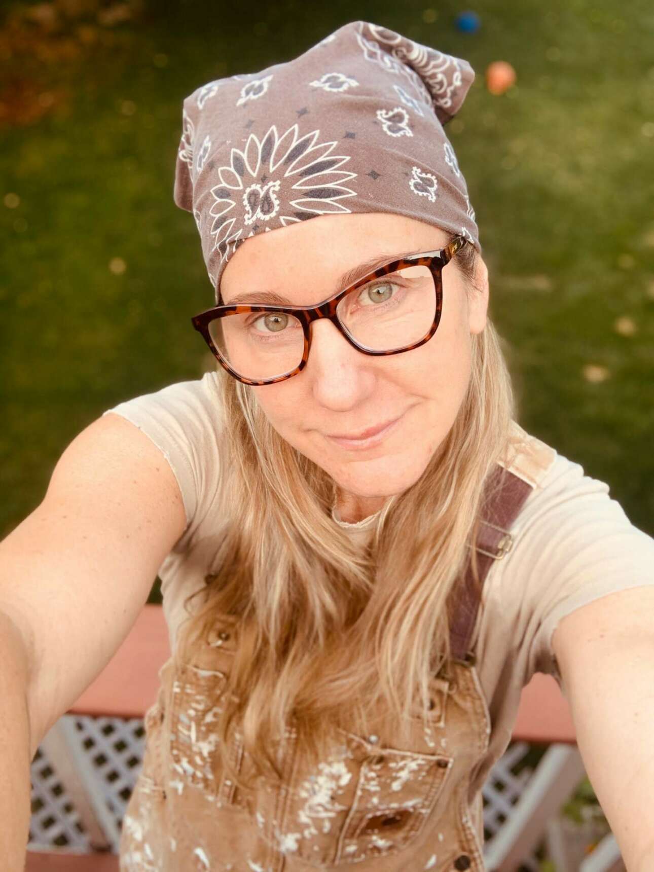 Meet Rebecca Leslie - CanvasRebel Magazine