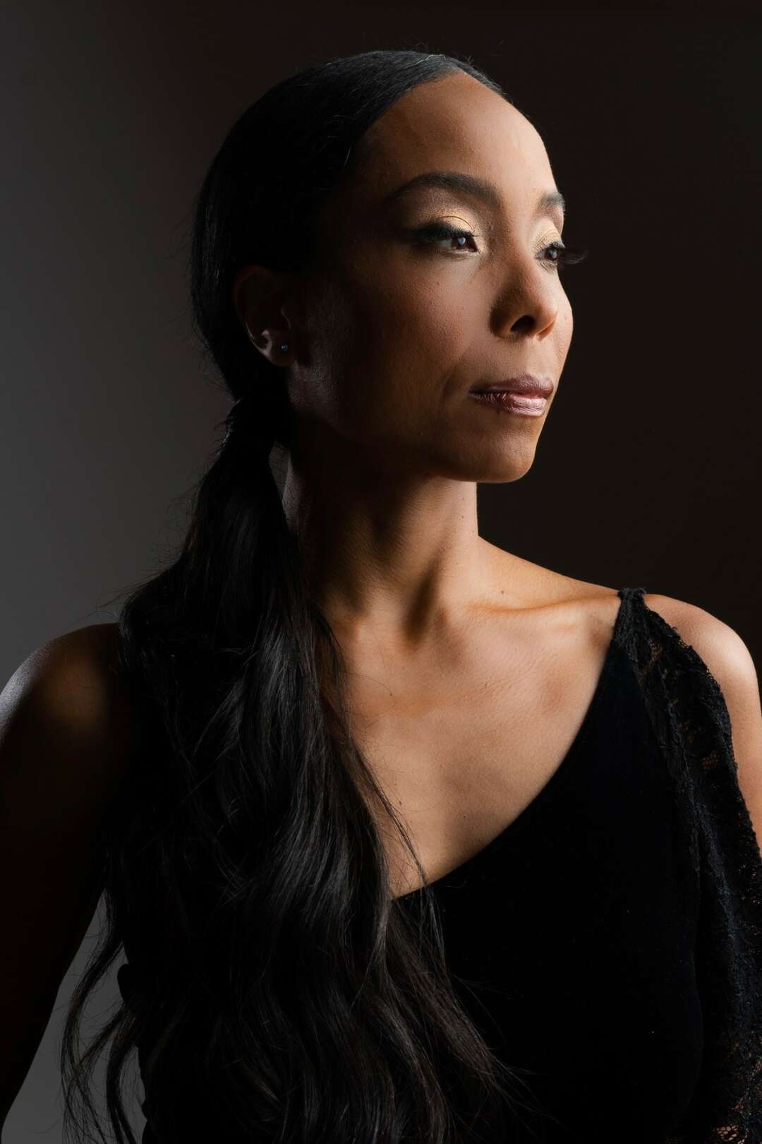 Meet Sidra Bell - CanvasRebel Magazine