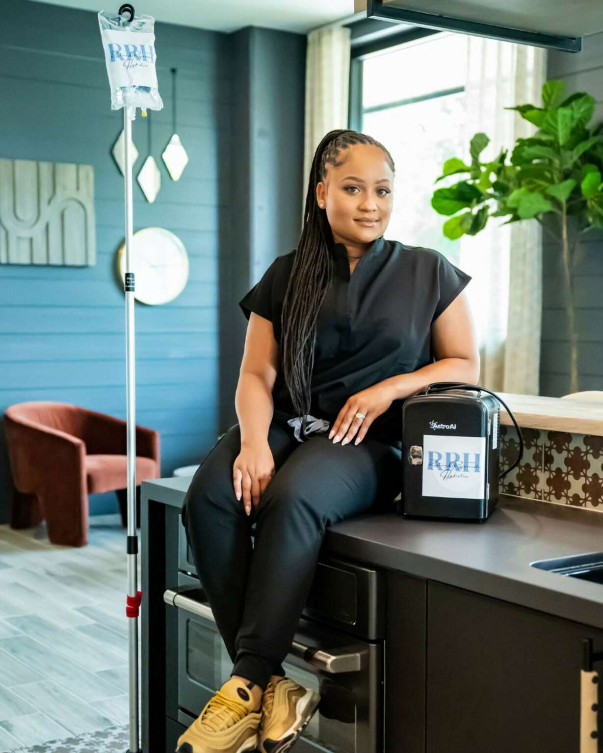 Meet Rachel Manning – CanvasRebel Magazine