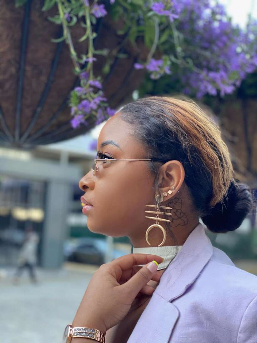 Meet Vanessa Campbell – CanvasRebel Magazine