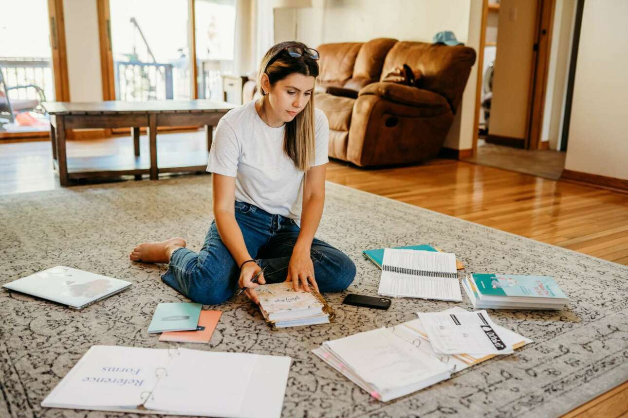 Meet Amanda Cunningham – CanvasRebel Magazine