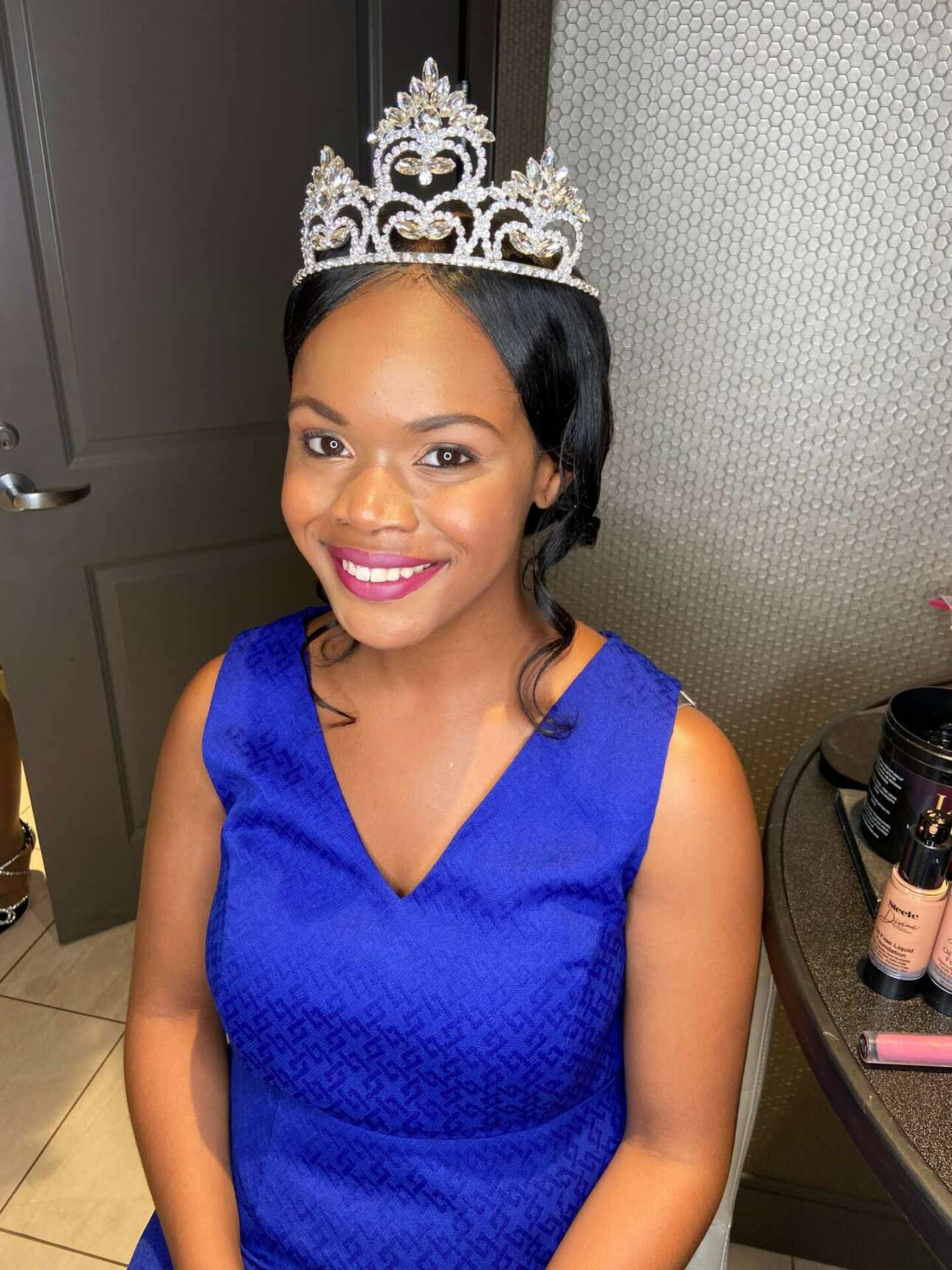 Meet Angelita Parham – CanvasRebel Magazine