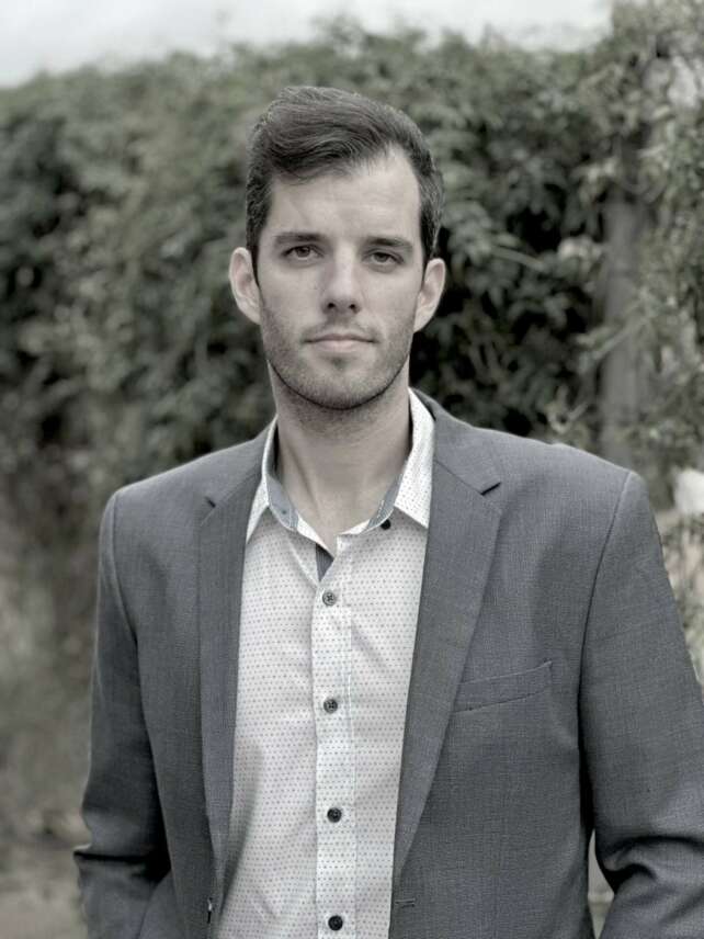 Meet Andrew Toth – CanvasRebel Magazine