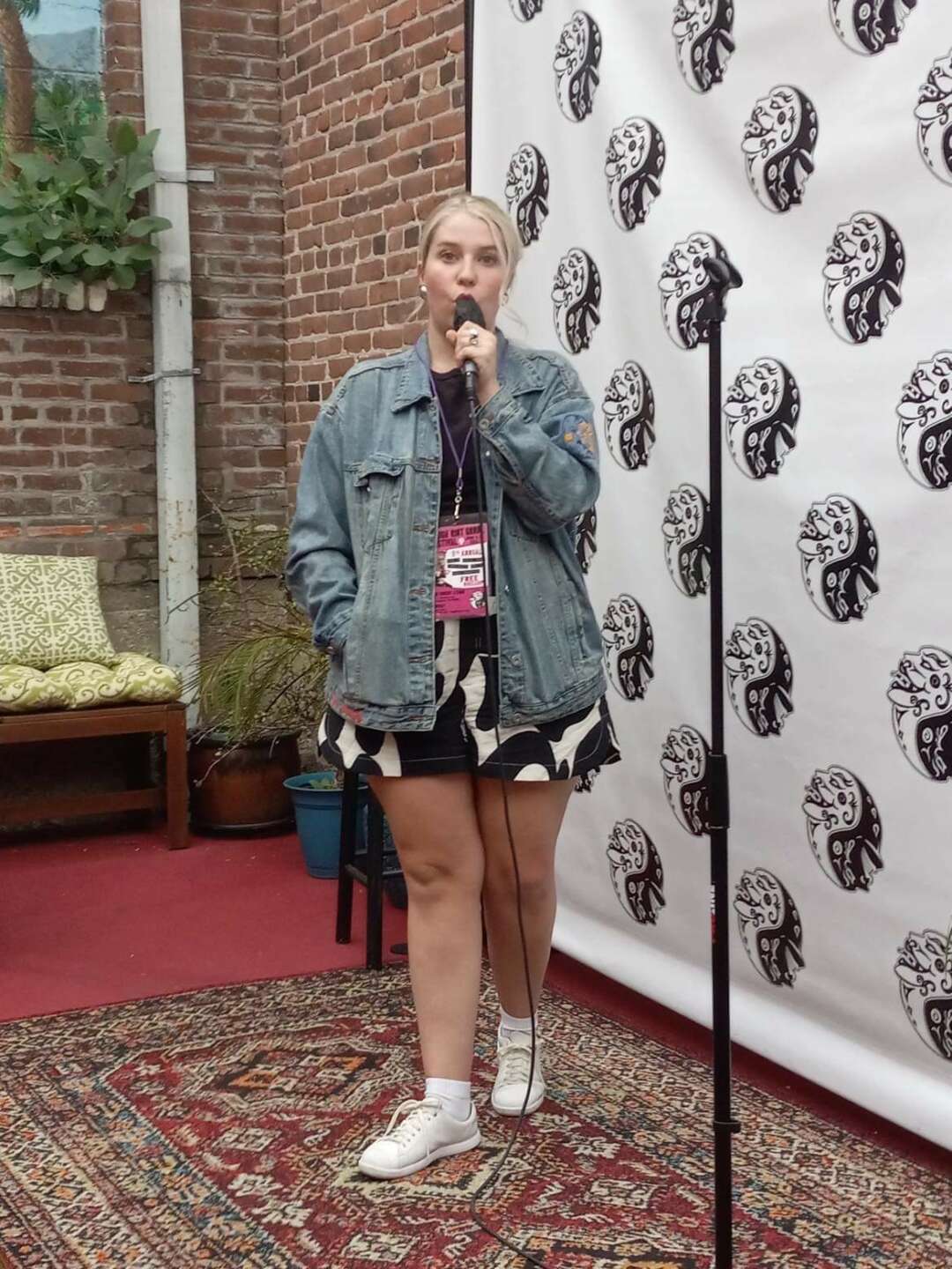 Meet Ashley Singleton – CanvasRebel Magazine