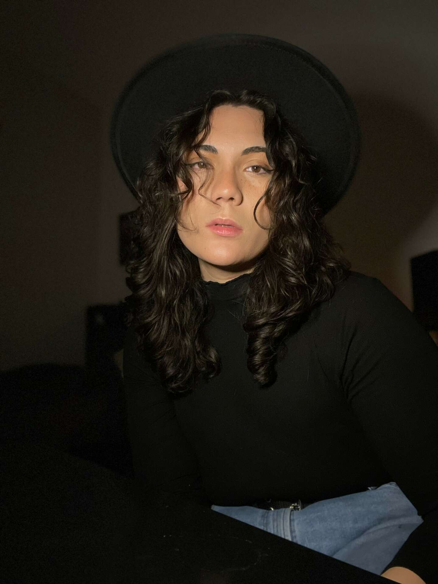 Meet Ashton Ventic – CanvasRebel Magazine