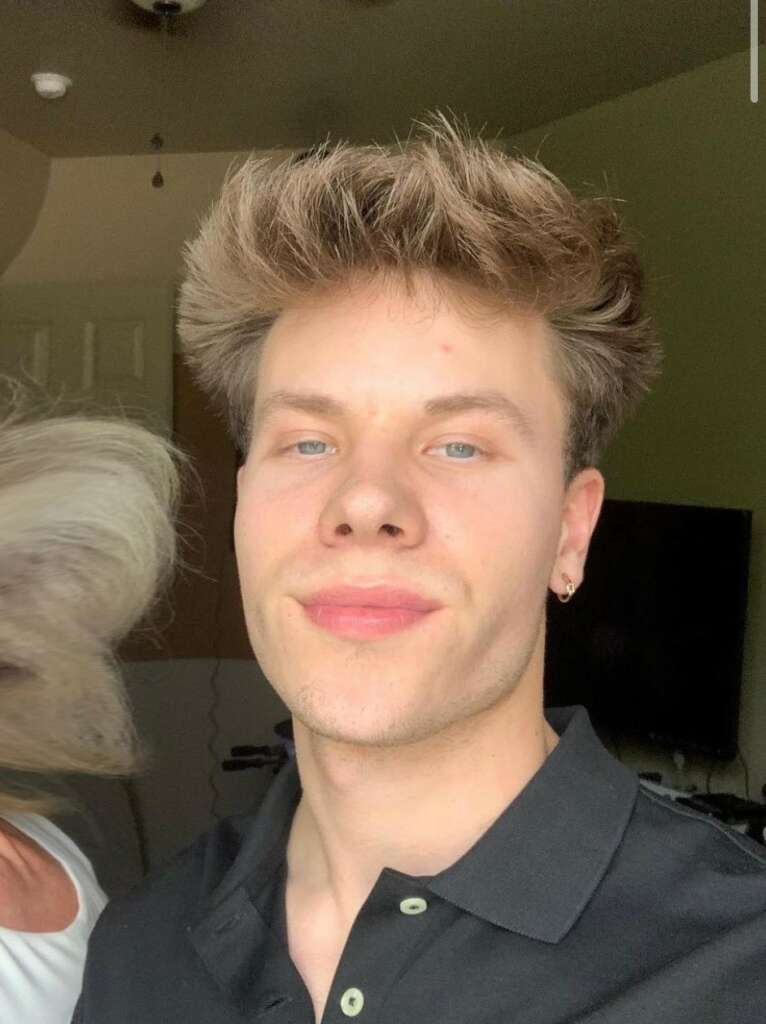 Meet Brandon Ewing - CanvasRebel Magazine