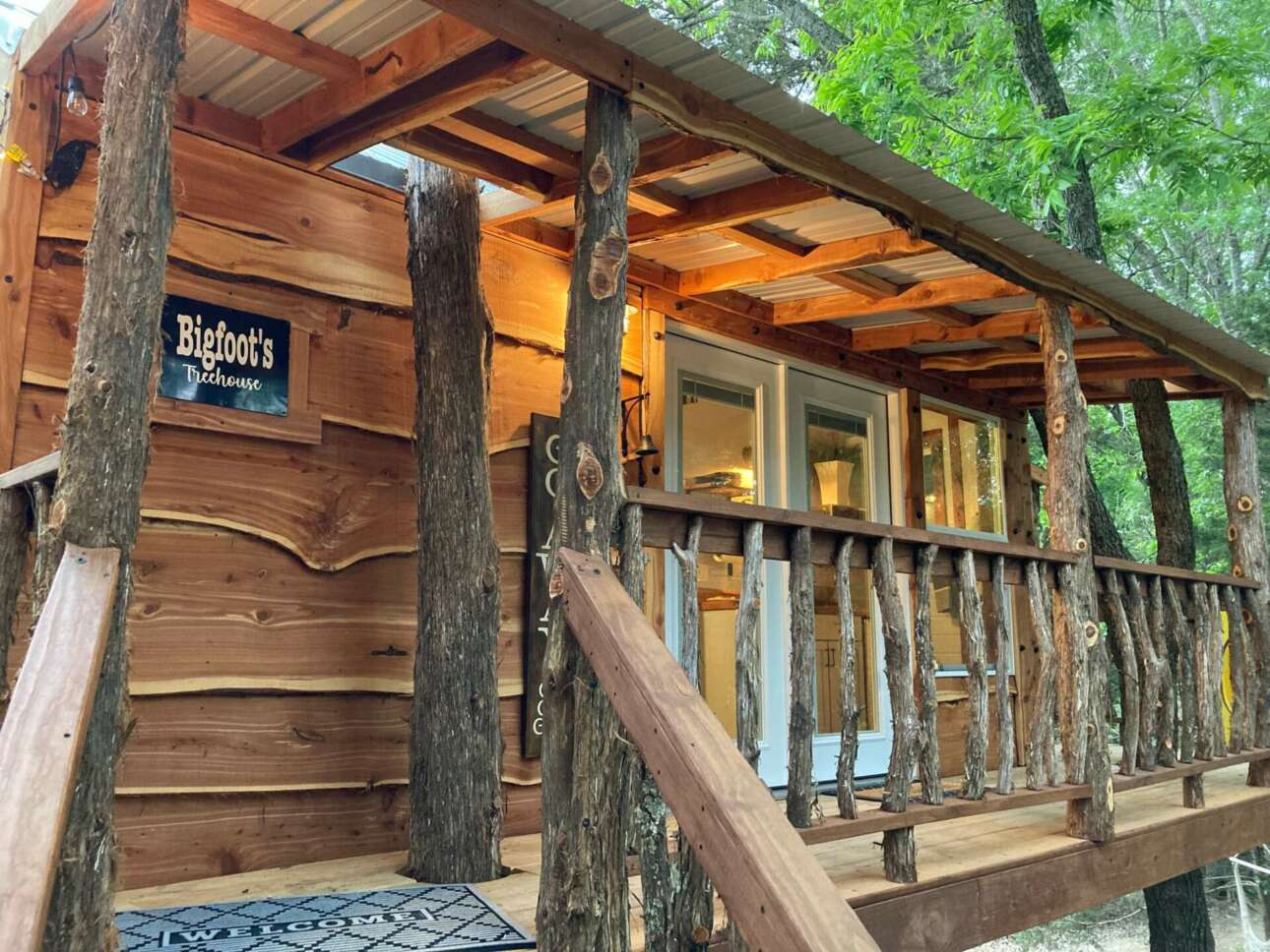 Meet Chad & Debbie Hudspeth – CanvasRebel Magazine