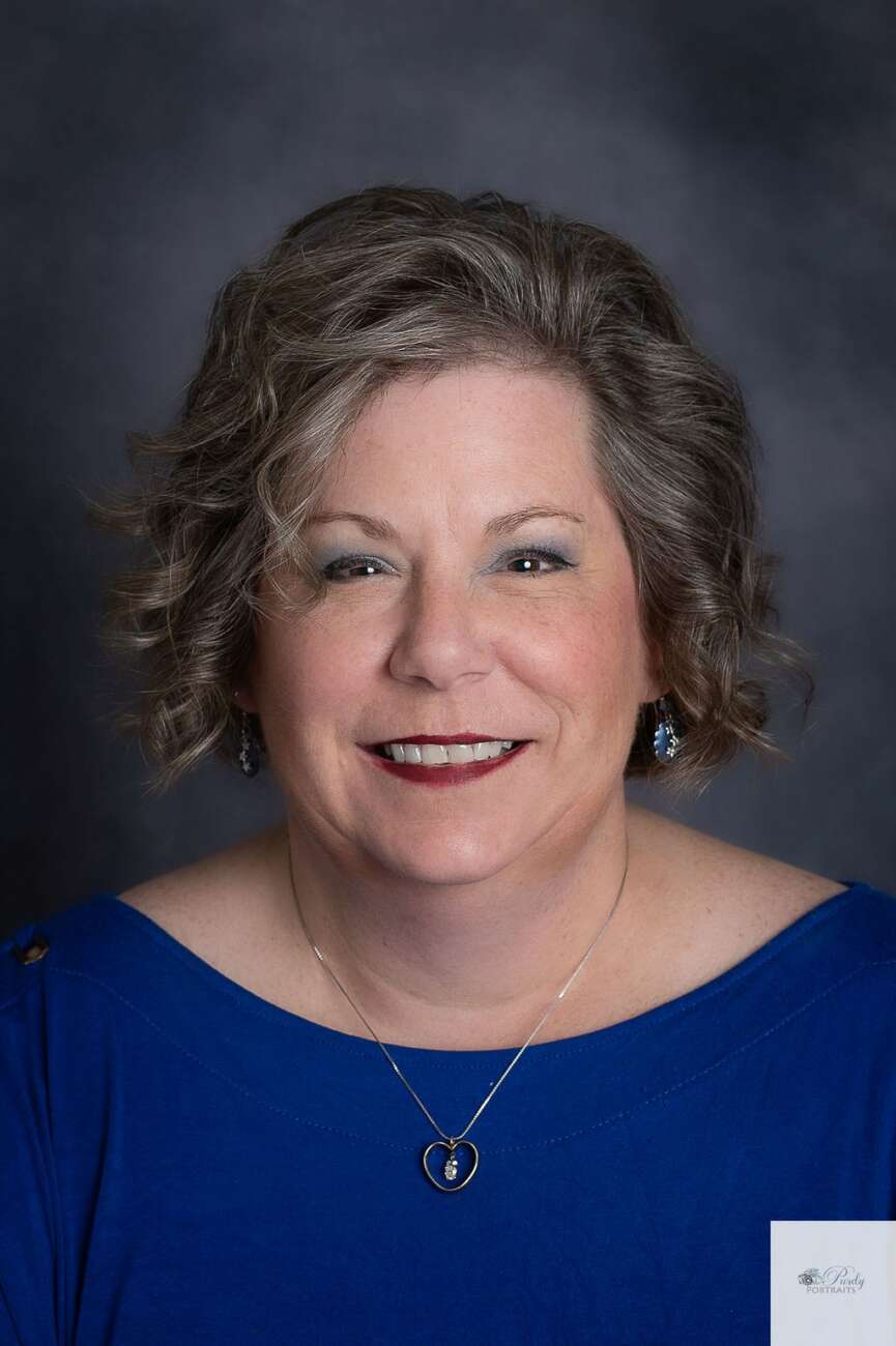 Meet Jennifer Sabatini – CanvasRebel Magazine