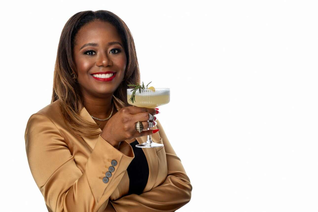 Meet Kimberly Hall – CanvasRebel Magazine