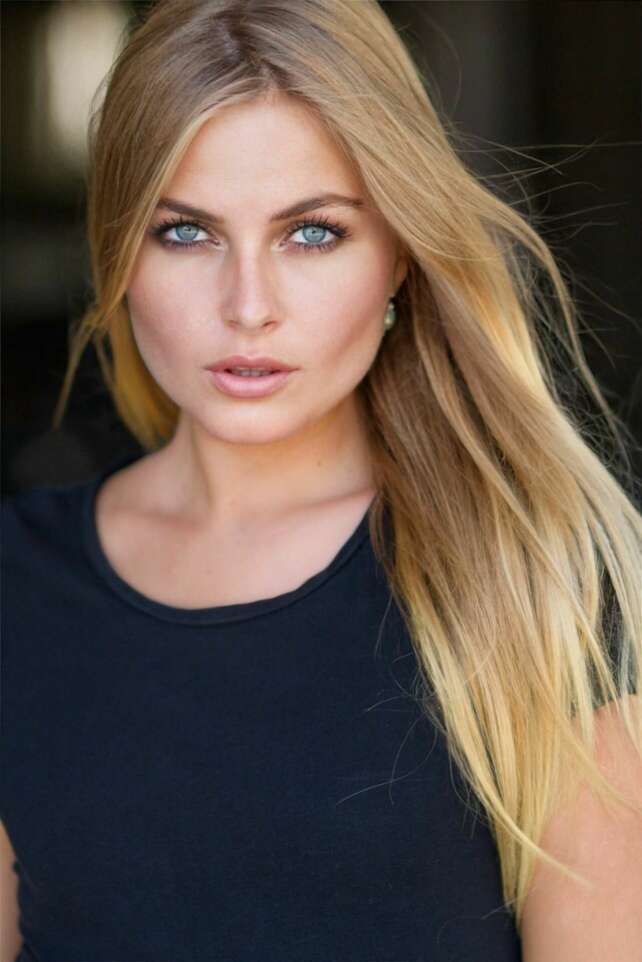 Meet Laurine Lambert - CanvasRebel Magazine