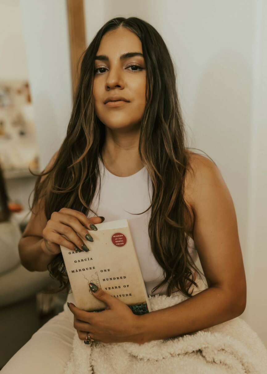 Meet Lupe Mora De Marchante – CanvasRebel Magazine