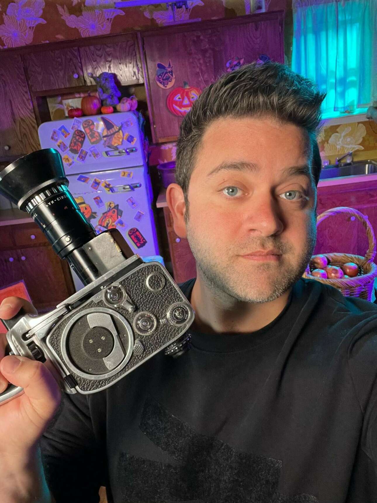 Meet Michael Varrati – CanvasRebel Magazine