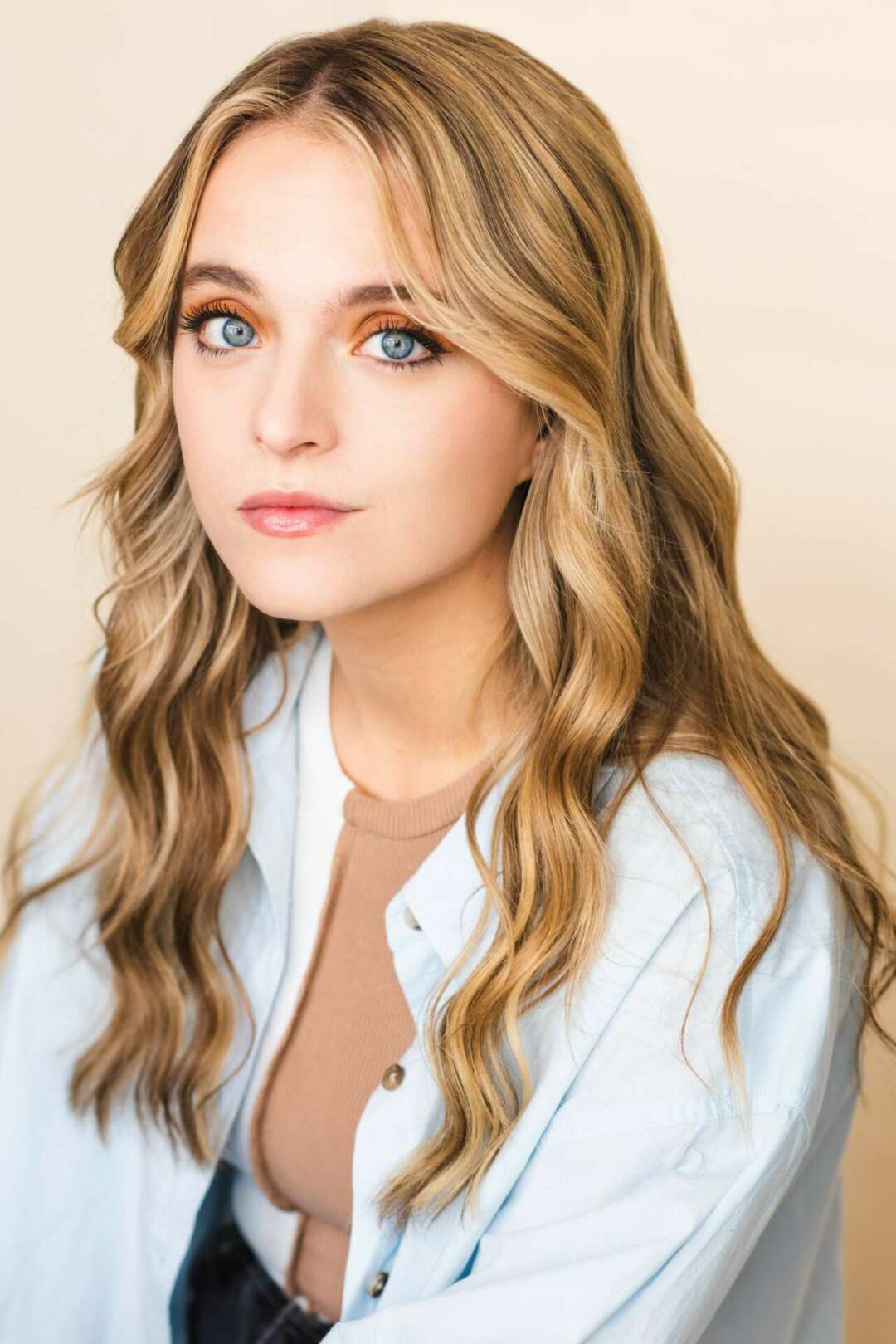 Meet Rylee Jensen - CanvasRebel Magazine