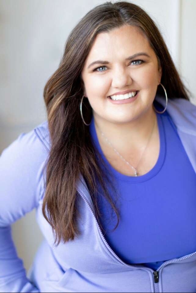 Meet Tara De Leon – CanvasRebel Magazine