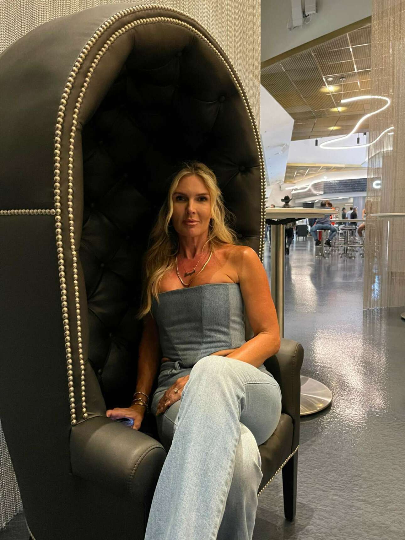 Meet Taryn Reed - CanvasRebel Magazine