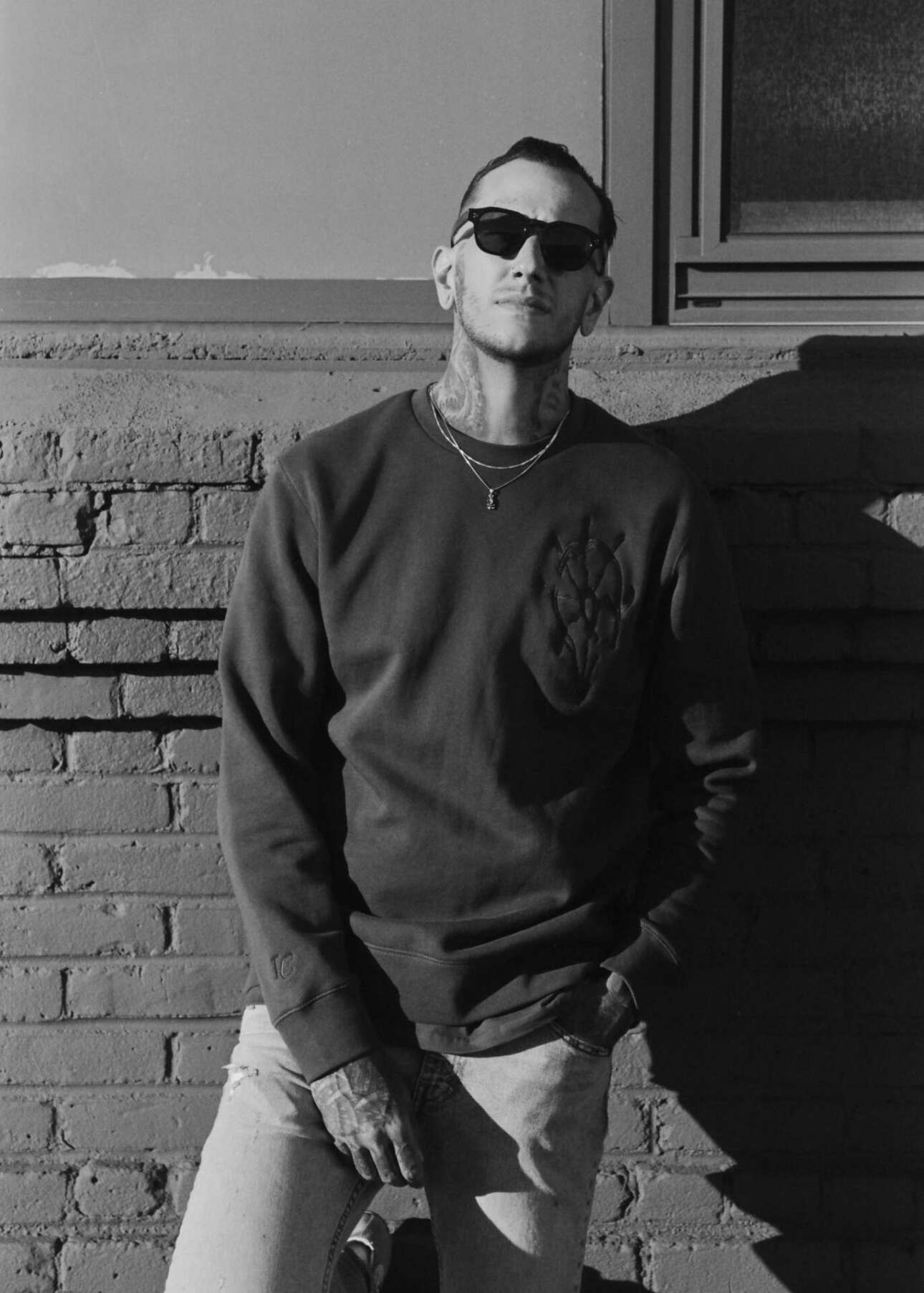 Meet Travis Ross – CanvasRebel Magazine