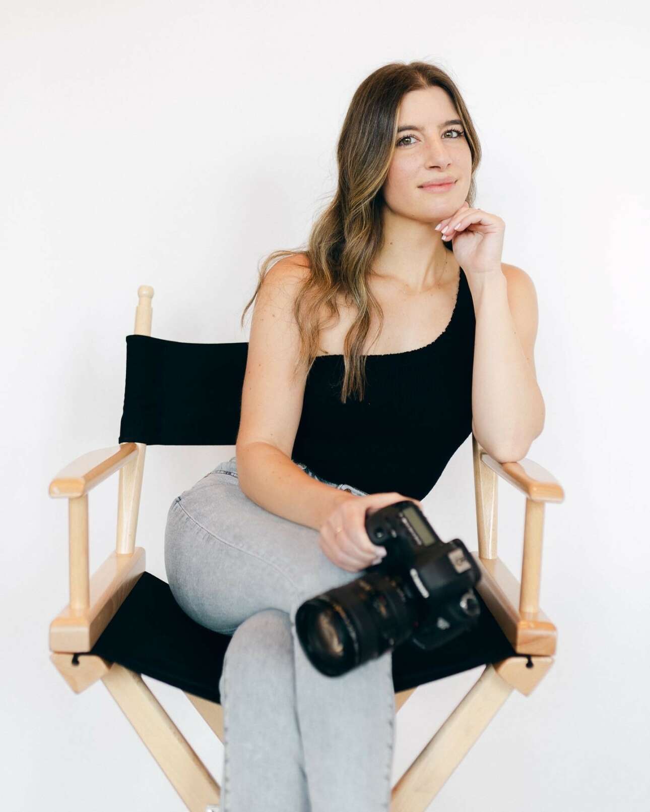 Meet Alexa Speyer – CanvasRebel Magazine