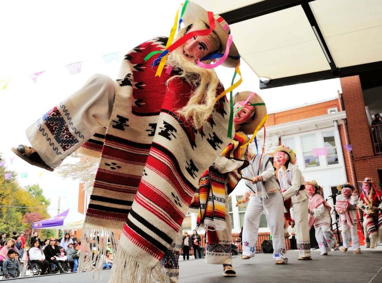 Meet Hilda Lucia Estrella de Lev – CanvasRebel Magazine