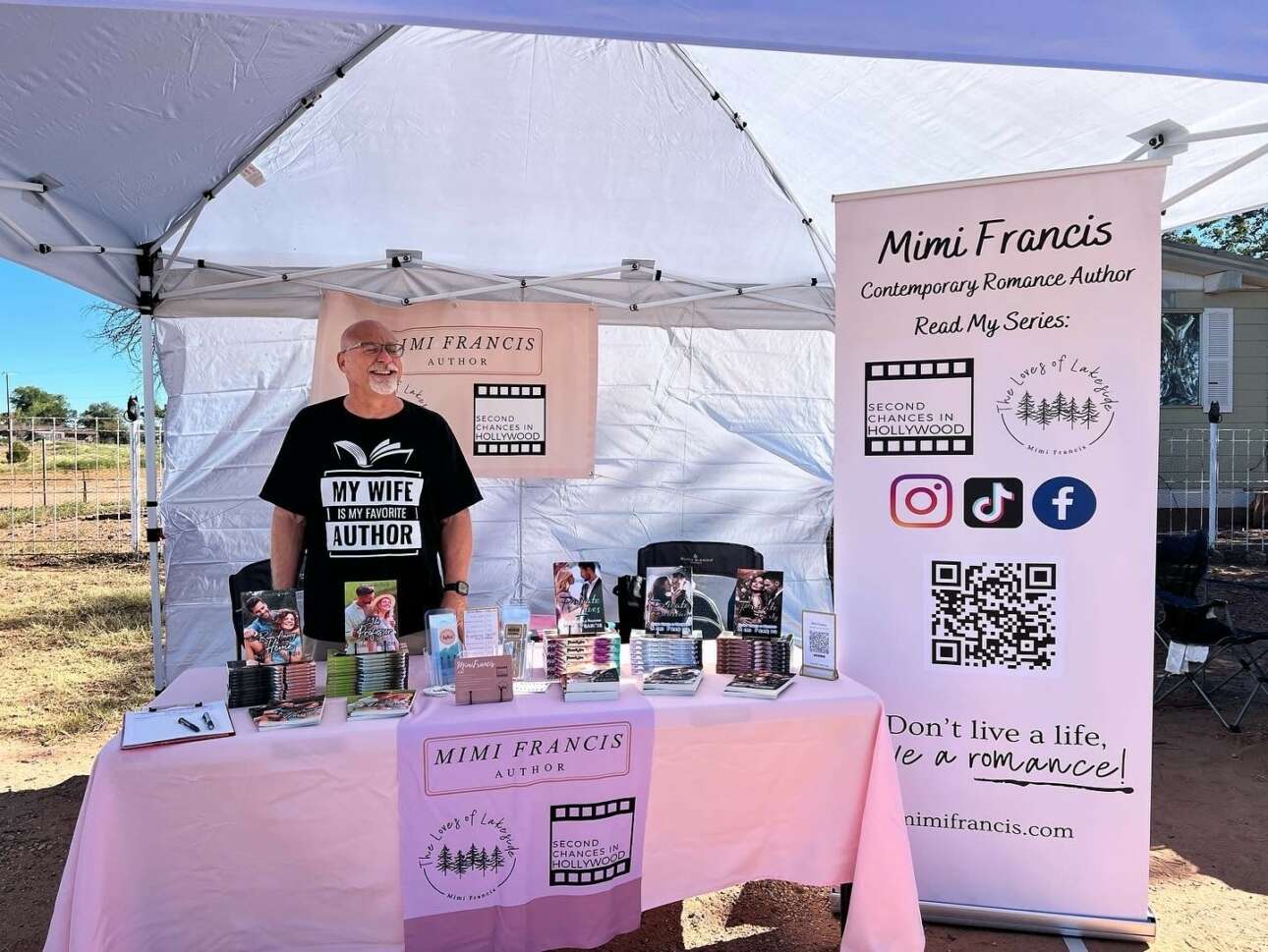 Meet Mimi Francis – CanvasRebel Magazine