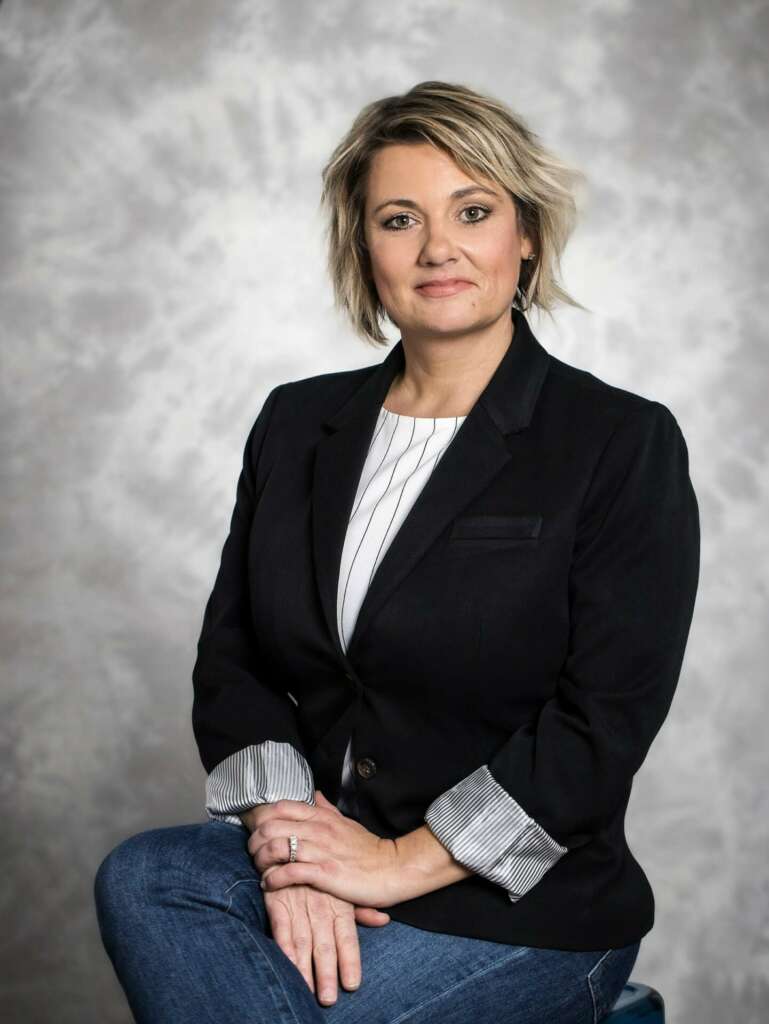 Meet Carrie Freshour – CanvasRebel Magazine