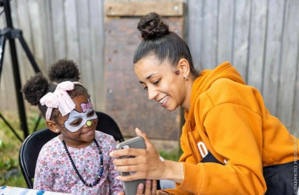 Meet Janelle Simpson – CanvasRebel Magazine