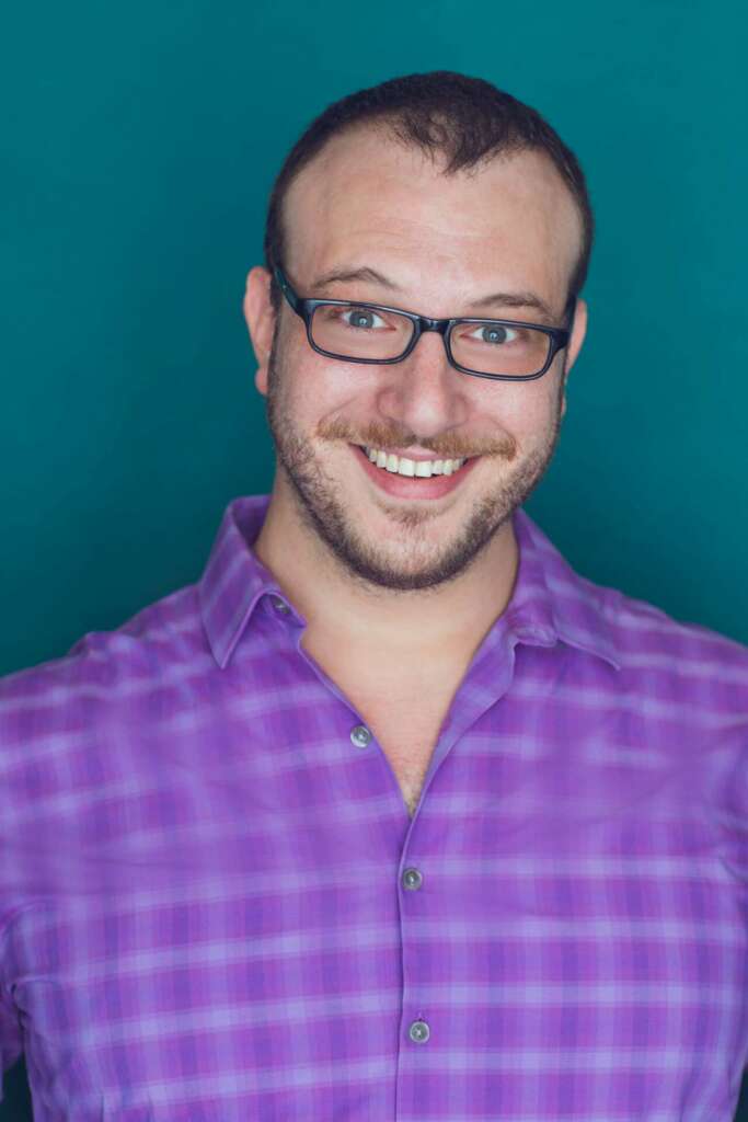 Meet Aaron Gold – CanvasRebel Magazine