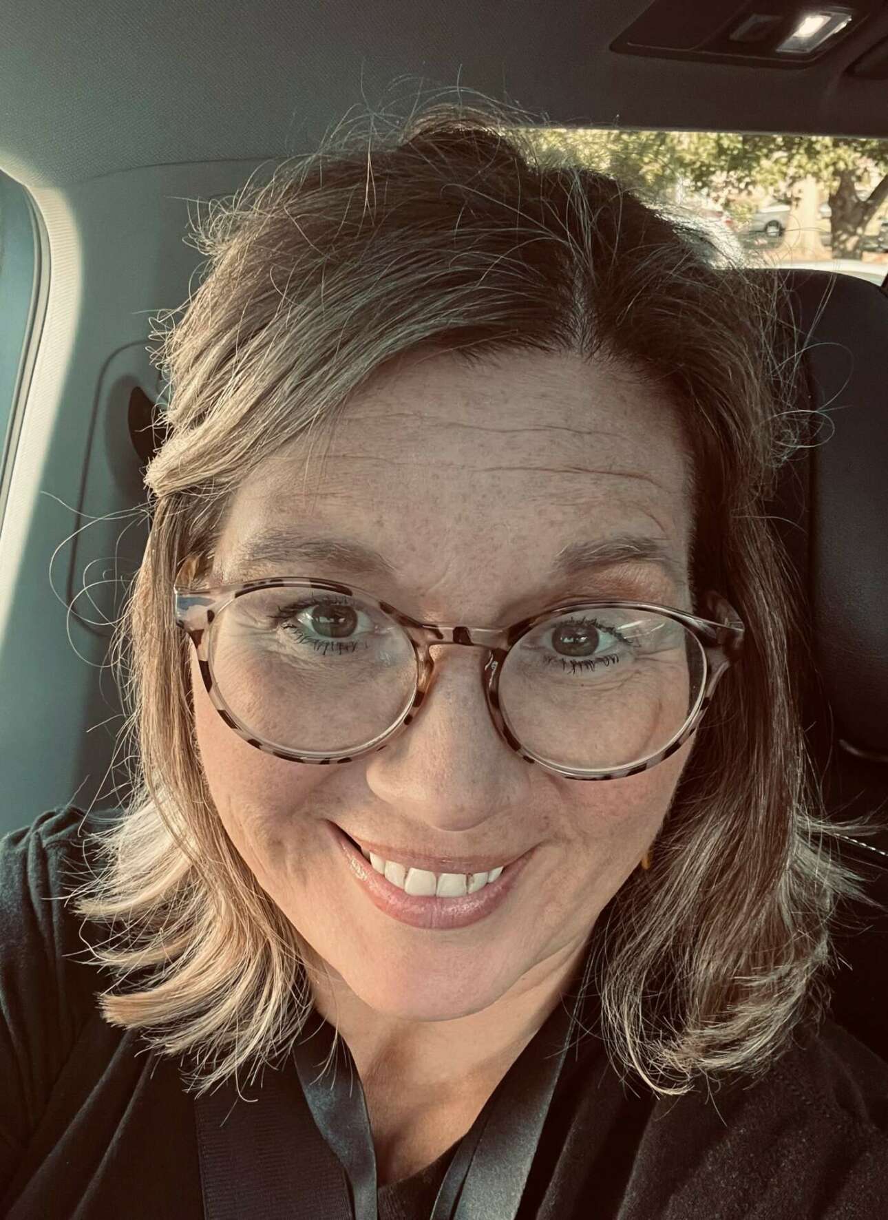 Meet Lisa Schuster – CanvasRebel Magazine