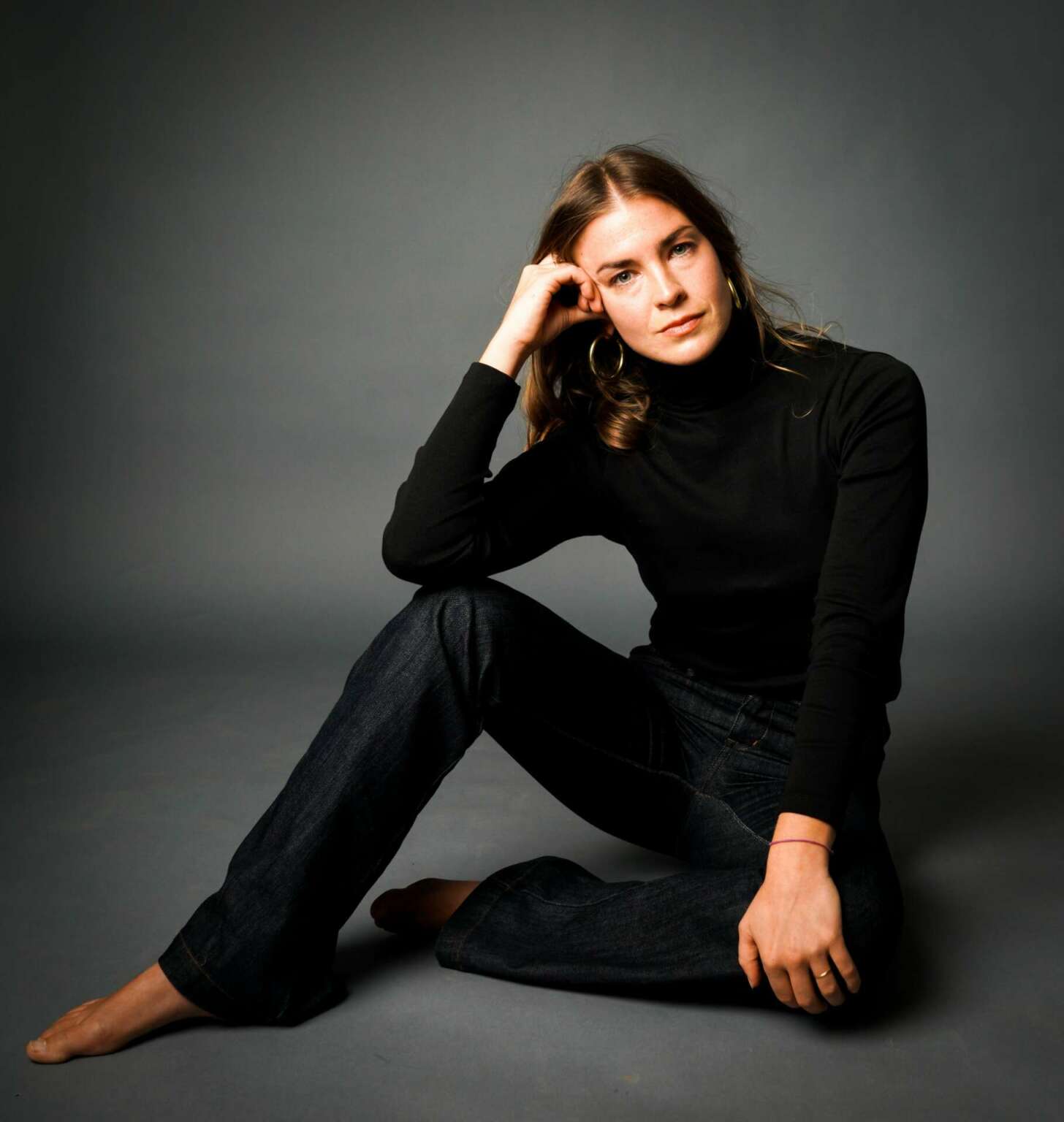 Meet Loie Rawding – CanvasRebel Magazine