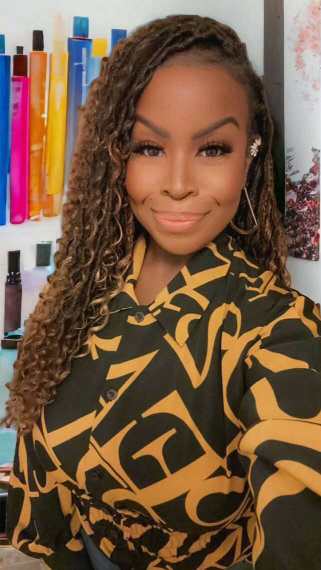 Meet Victoria Mack – CanvasRebel Magazine