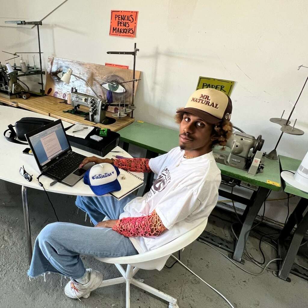 Meet Vincent Simpson – CanvasRebel Magazine