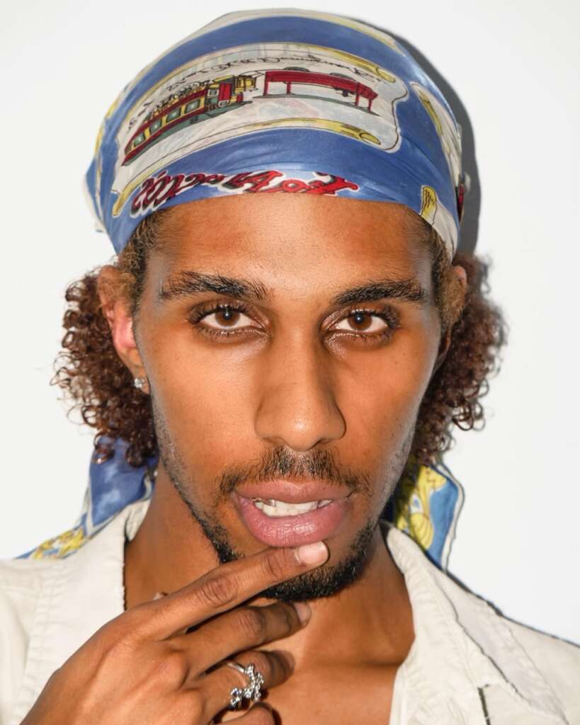 Meet Vincent Simpson - CanvasRebel Magazine