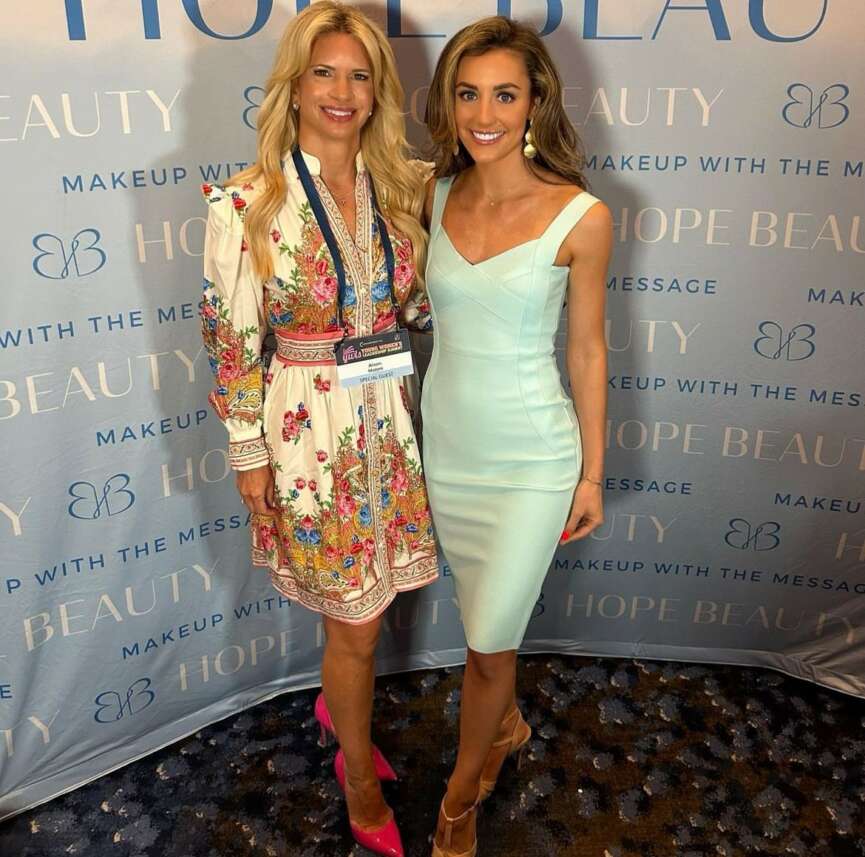 Meet Alison Maloni - CanvasRebel Magazine