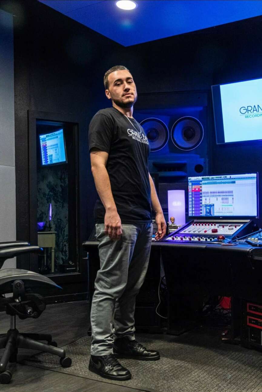 Meet Dan Montano – CanvasRebel Magazine