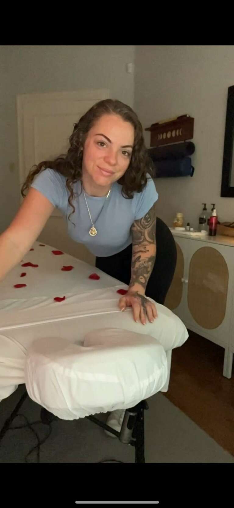 Meet Jennifer Aponi – CanvasRebel Magazine