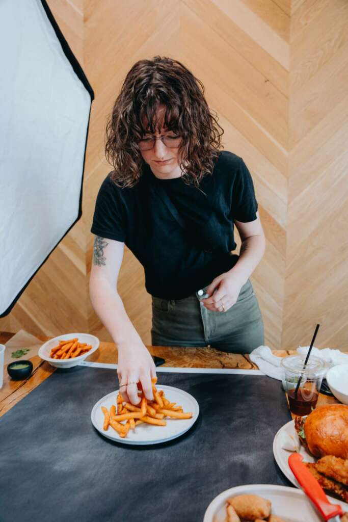 Meet Kimberly Robles – CanvasRebel Magazine