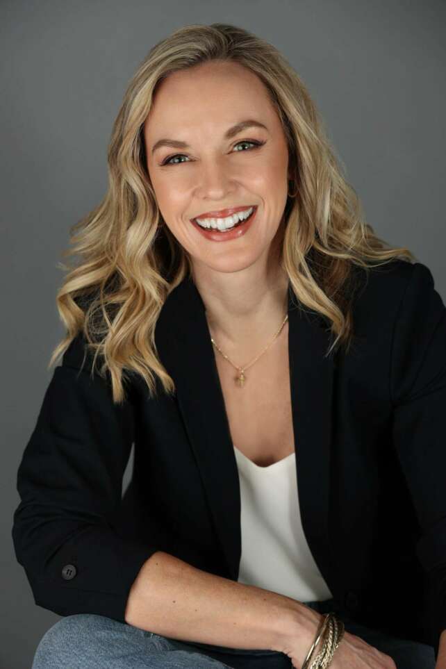 Meet Erin Gehring – CanvasRebel Magazine