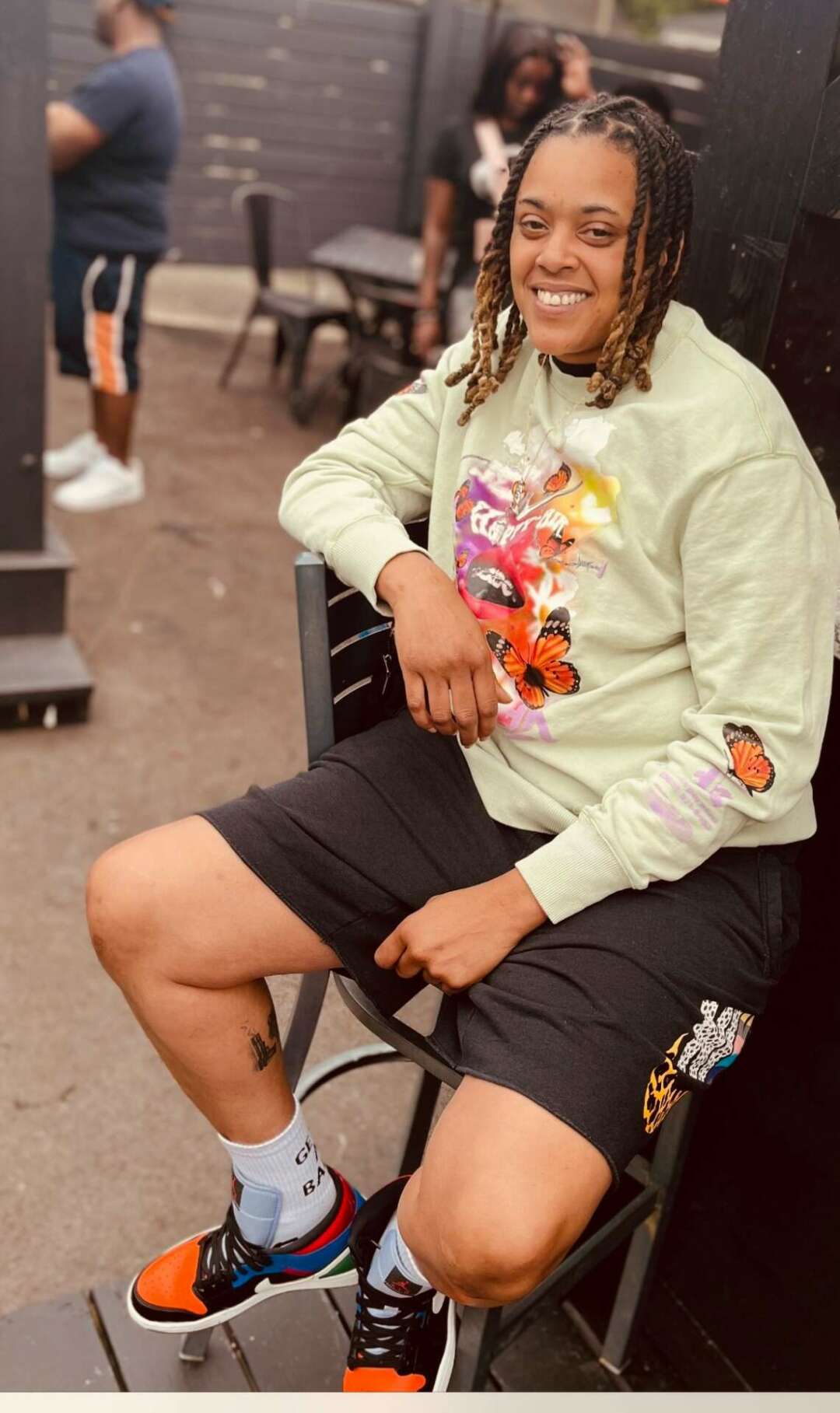 Meet Jasmine Barnes – CanvasRebel Magazine