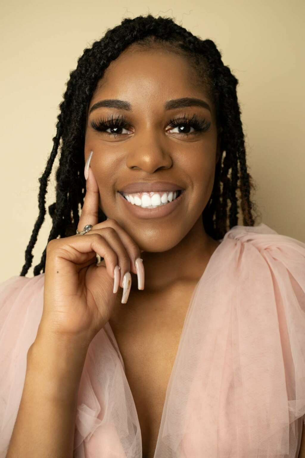 Meet Taylor Reliford – CanvasRebel Magazine
