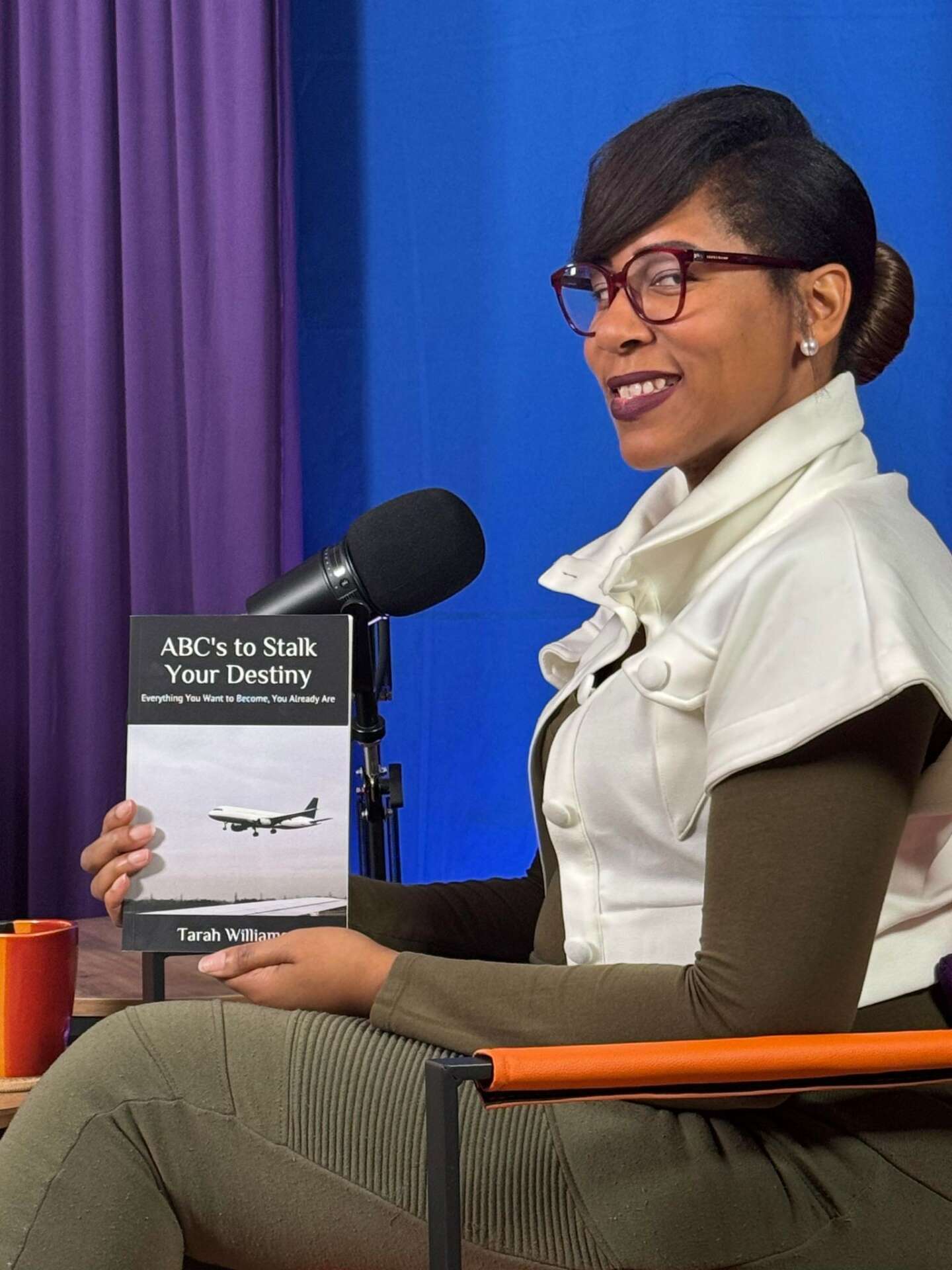 Meet Tarah Williams – CanvasRebel Magazine