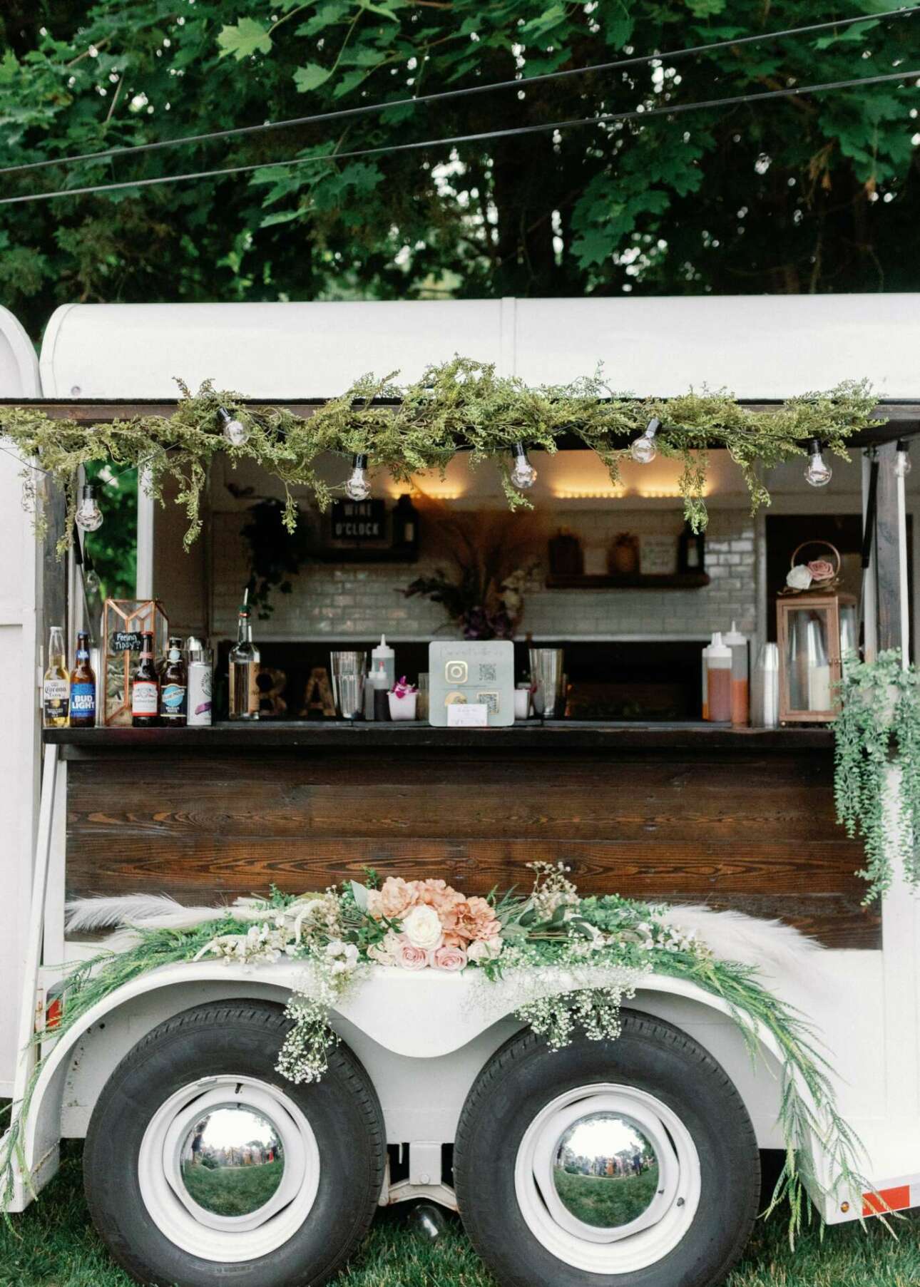 Meet Jennifer Milano - CanvasRebel Magazine