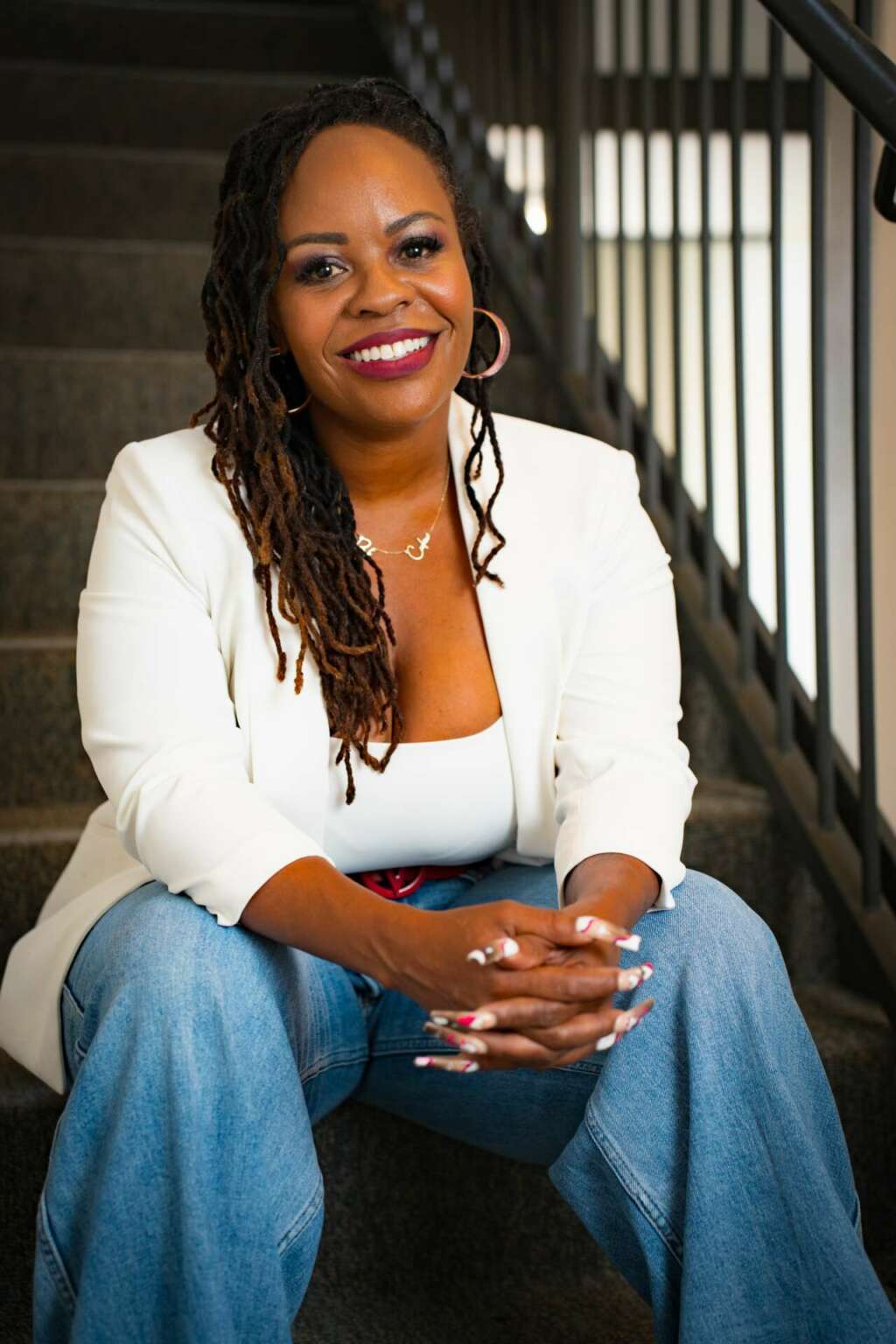 Meet Amber Simon – CanvasRebel Magazine