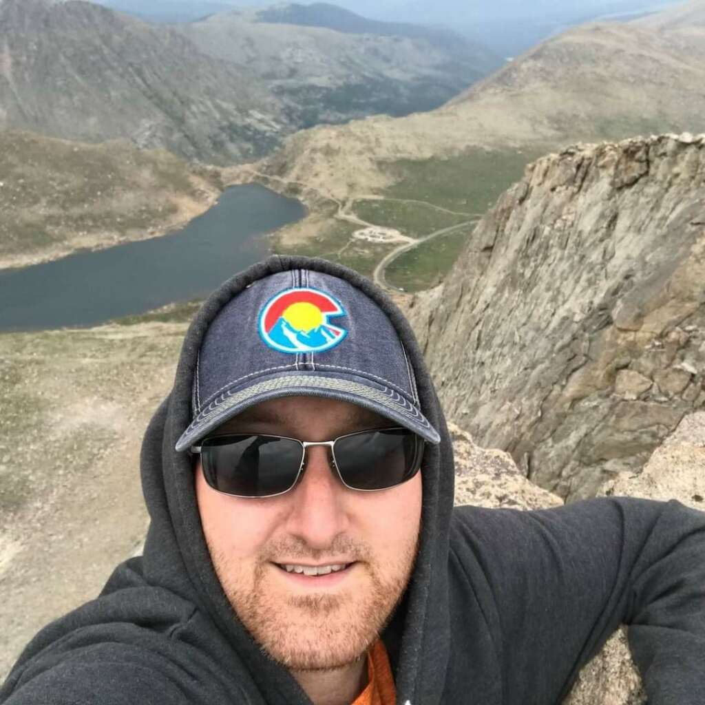 Meet Christopher Saribekian – CanvasRebel Magazine