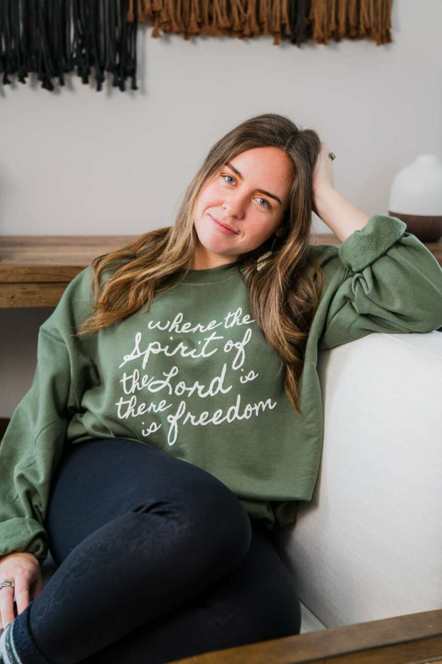 Meet Courtney Richard – CanvasRebel Magazine