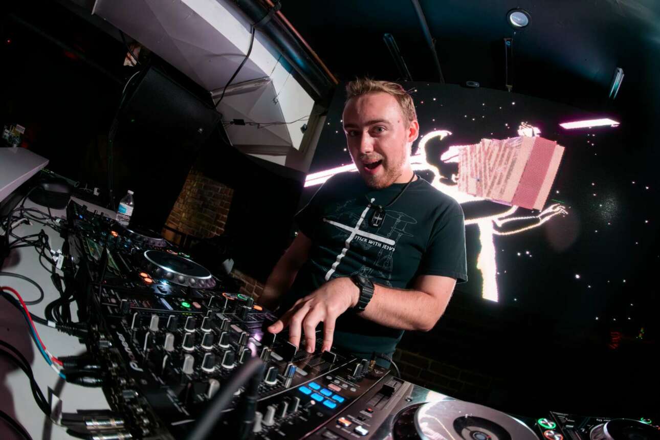 Meet Elijah Patchen - CanvasRebel Magazine