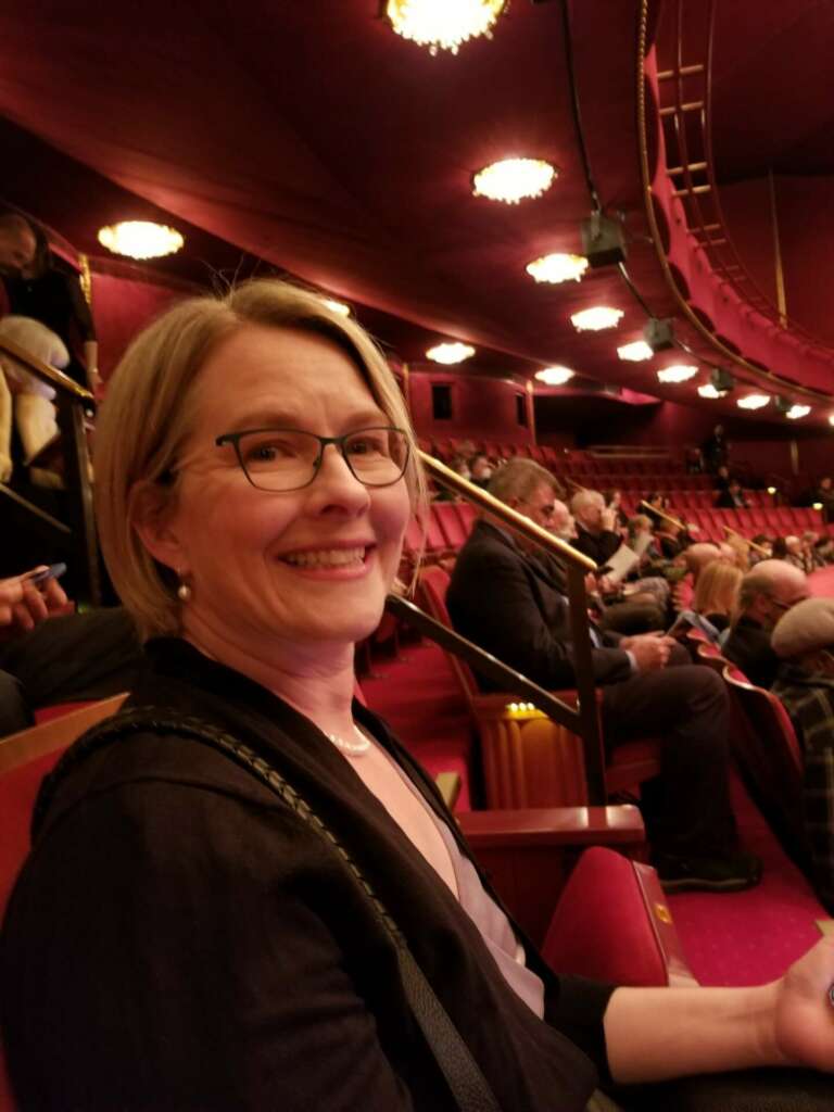 Meet Heather Munro – CanvasRebel Magazine