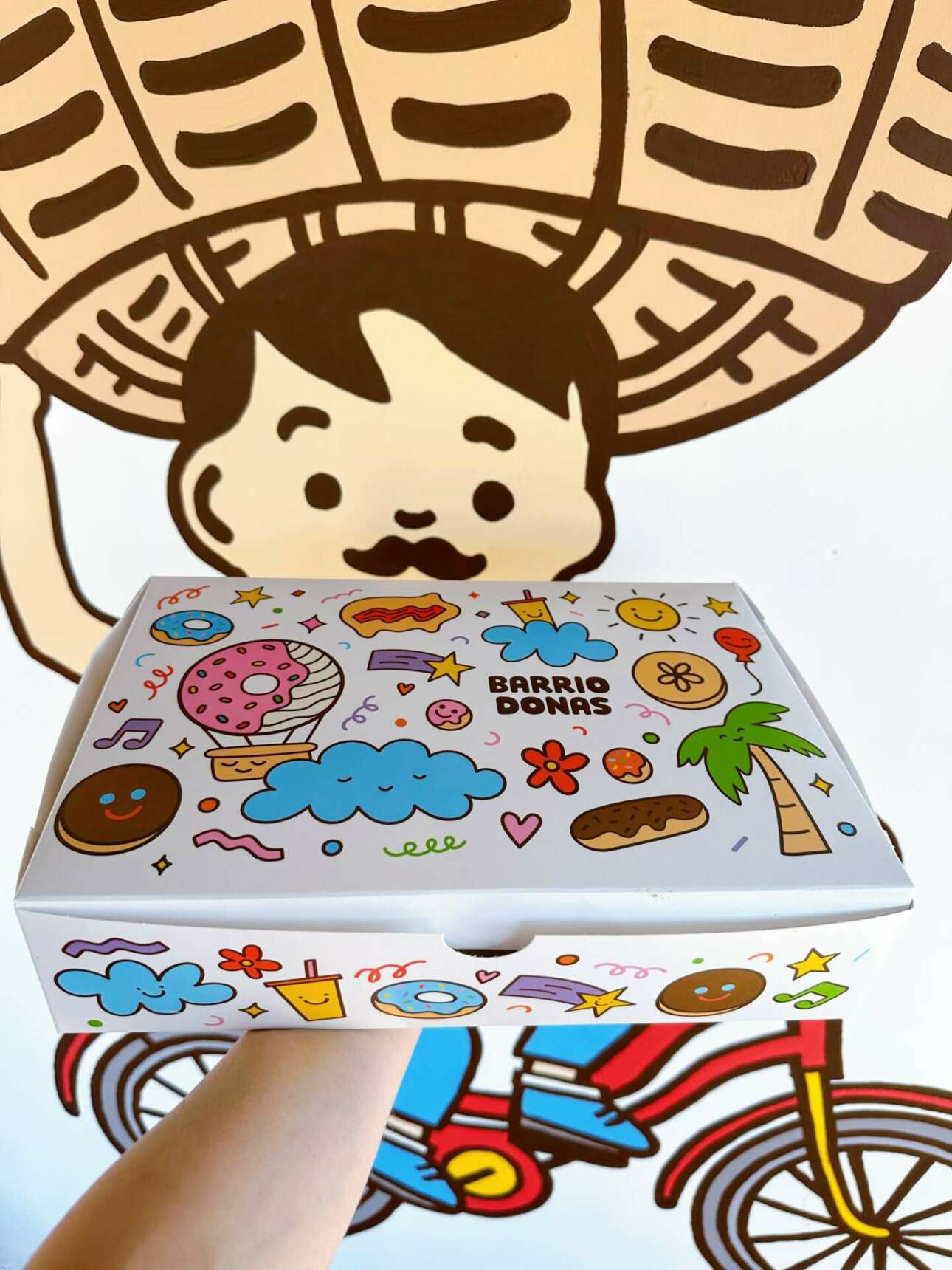 Meet Itzel Islas – CanvasRebel Magazine