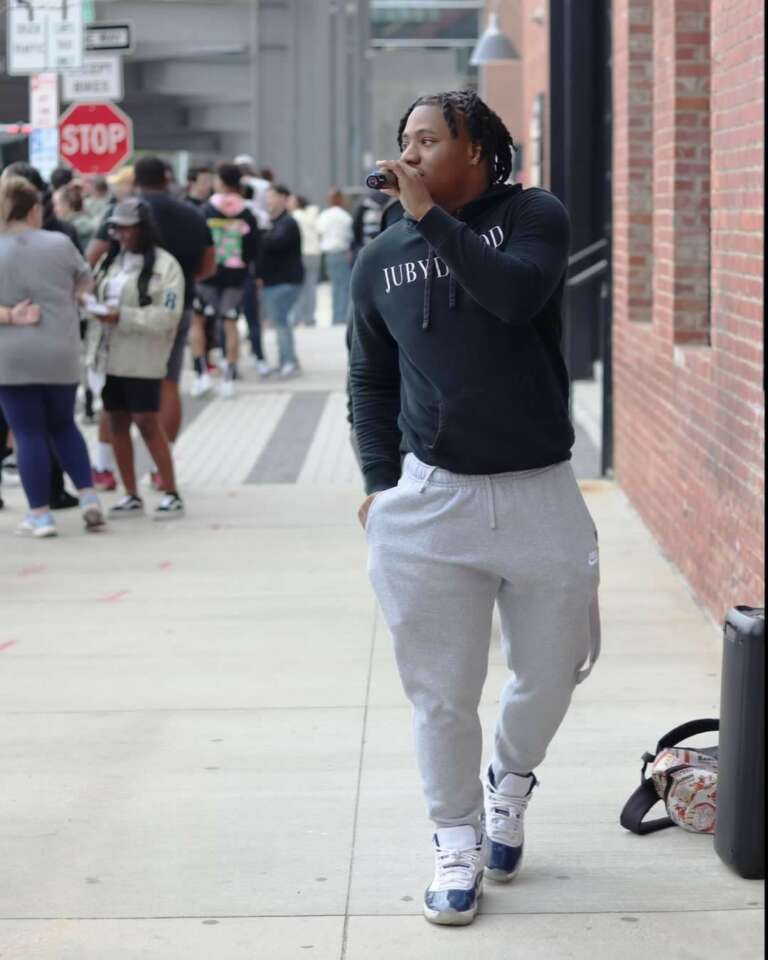 Meet Julius Ross - CanvasRebel Magazine