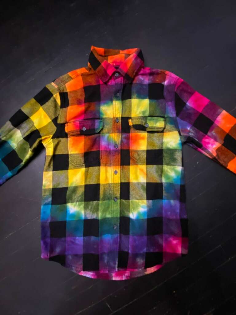 Meet Laura Castle – CanvasRebel Magazine